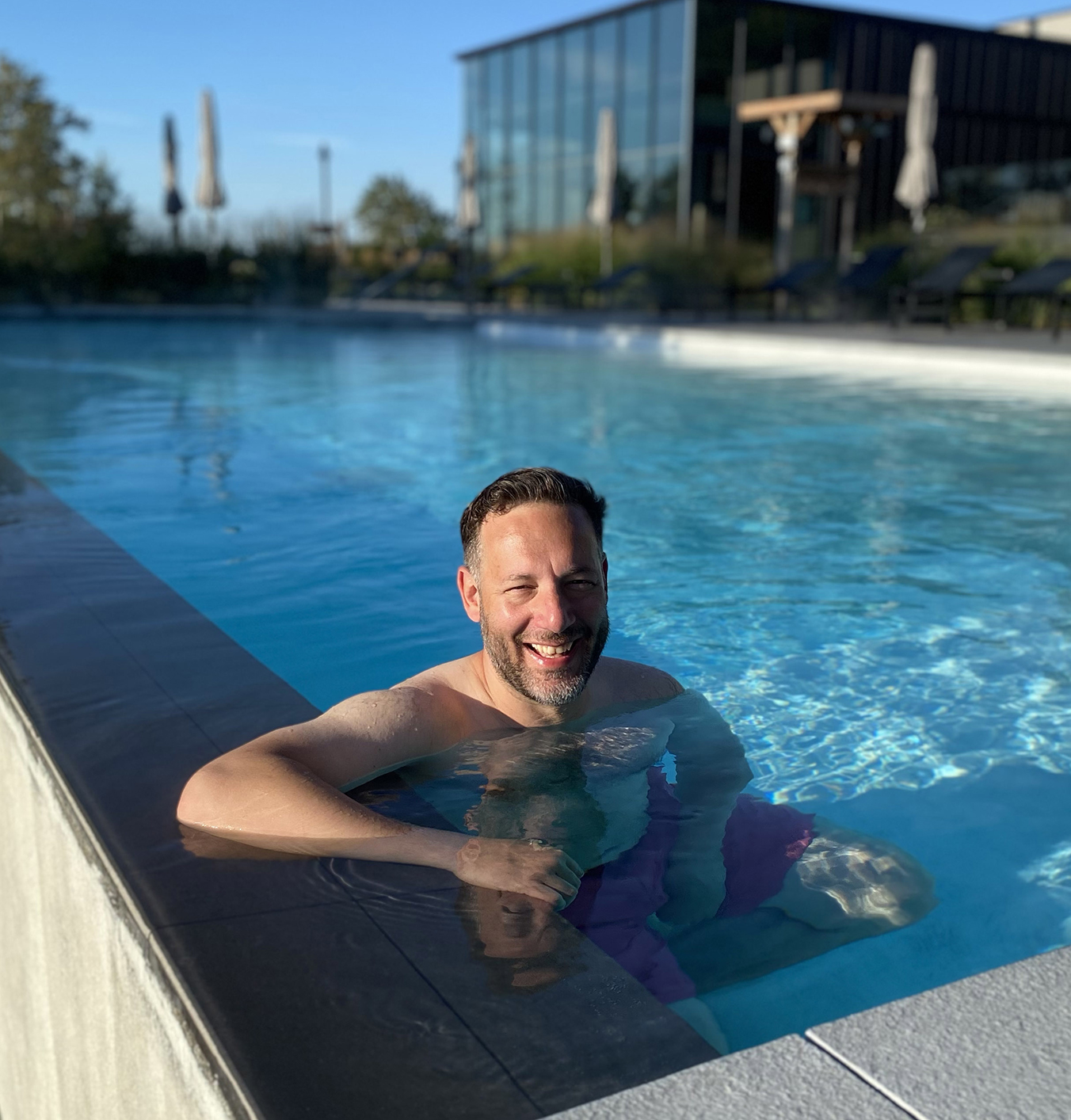 How to activate 'vacation mode' and enjoy your break from the minute ...